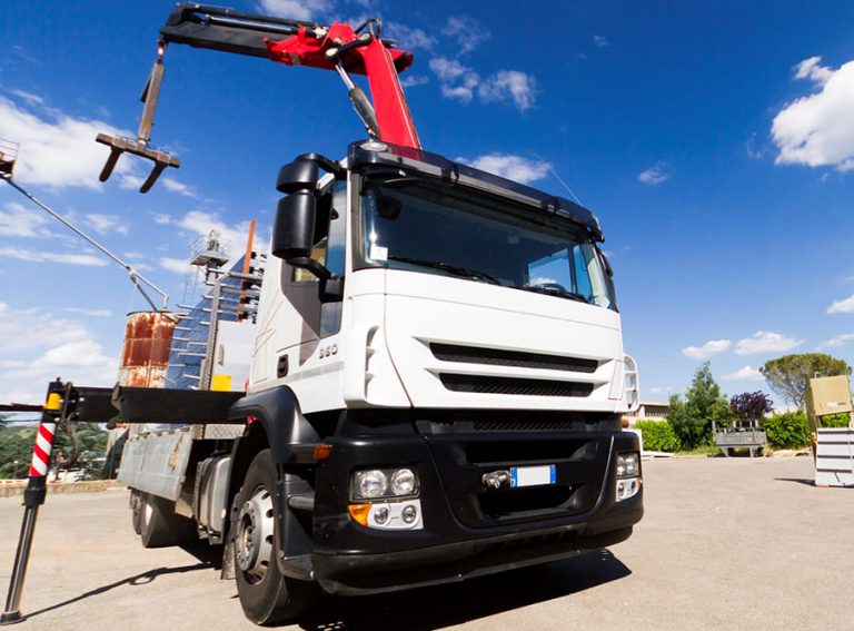 Wat is vragmotor gemonteerde hyskraan