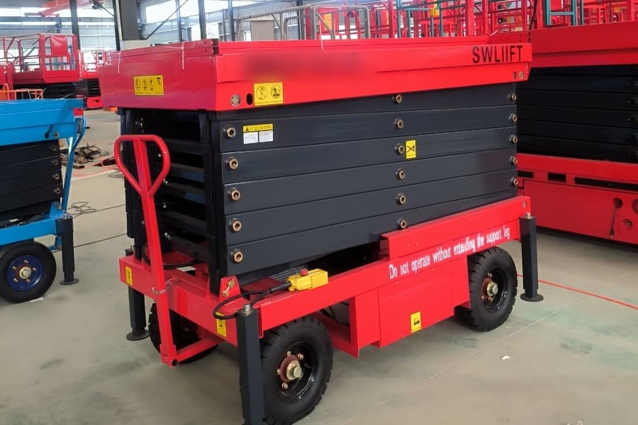 Chilean Electric Scissor Lift Case Study | Self-Propelled 10-12 Meter ...