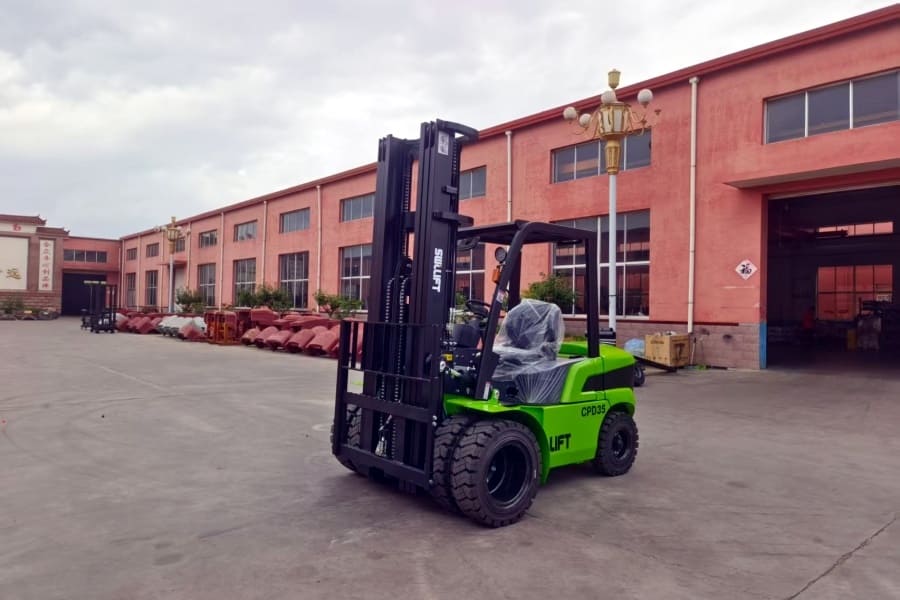 Saudi Arabia Electric Forklift Case Study | 3.5-ton Electric Forklift ...