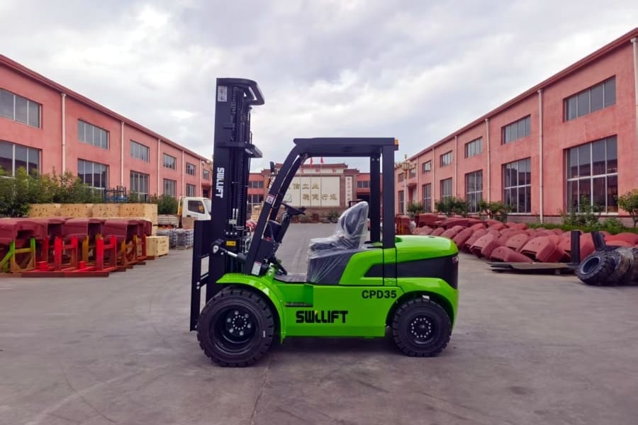 Saudi Arabia Electric Forklift Case Study | 3.5-ton Electric Forklift ...